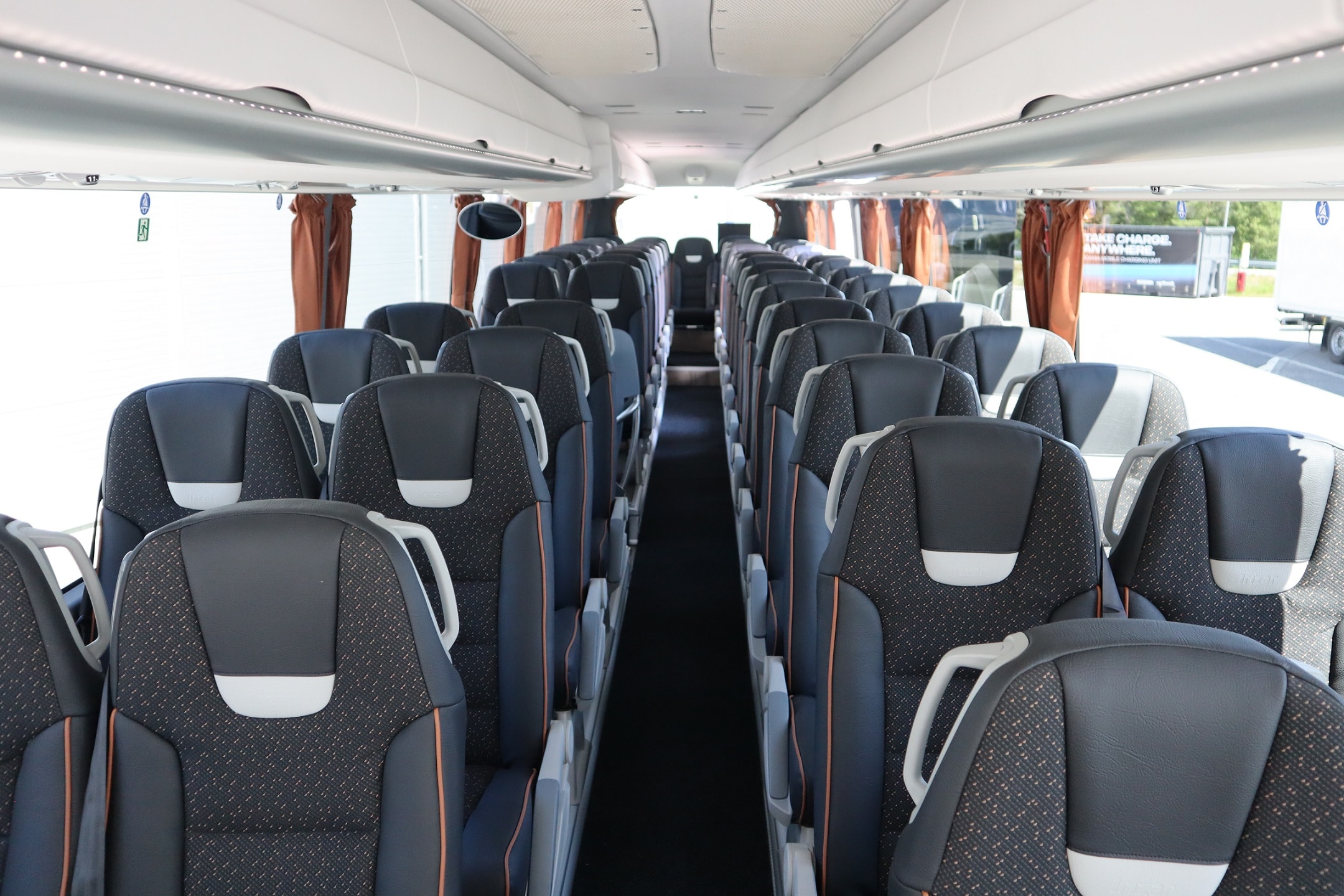 First Scania Irizar i6S Efficient for UK breaks cover - Ticari Araçlar ...
